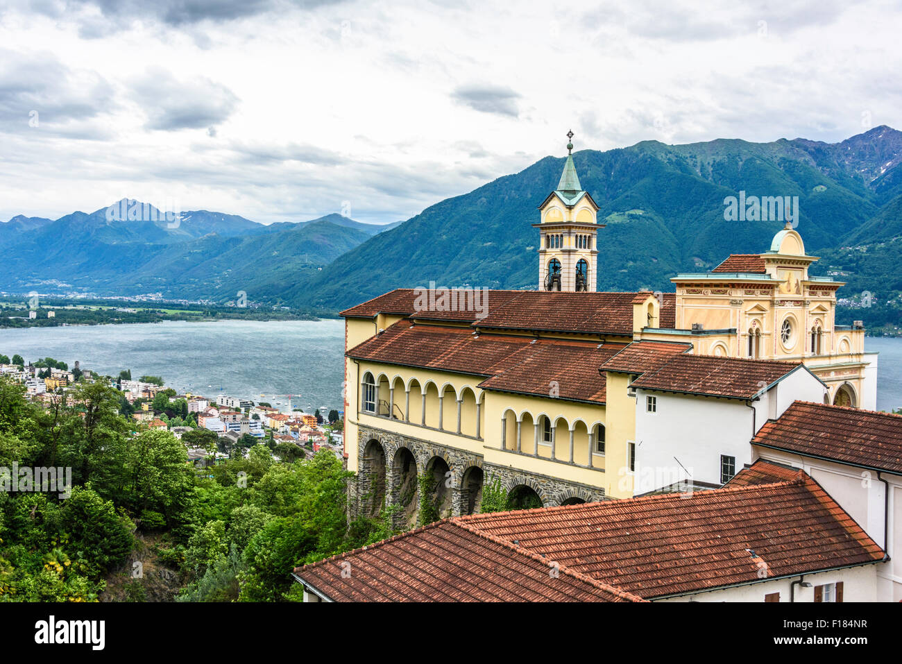 Views around Locarno on Lake Maggiore and the gondola up to Cimetta ...