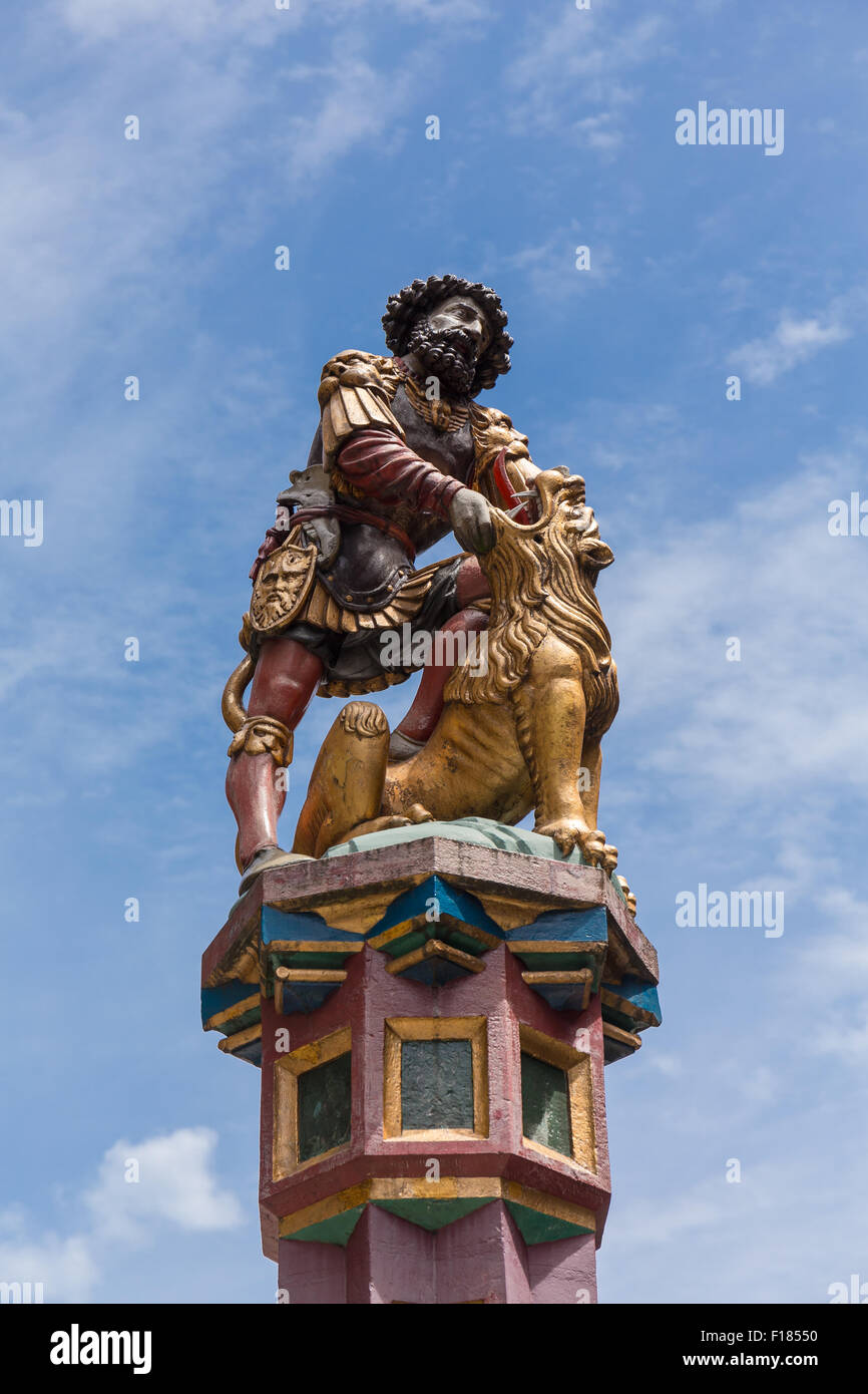 Samson slaying lion hi-res stock photography and images - Alamy