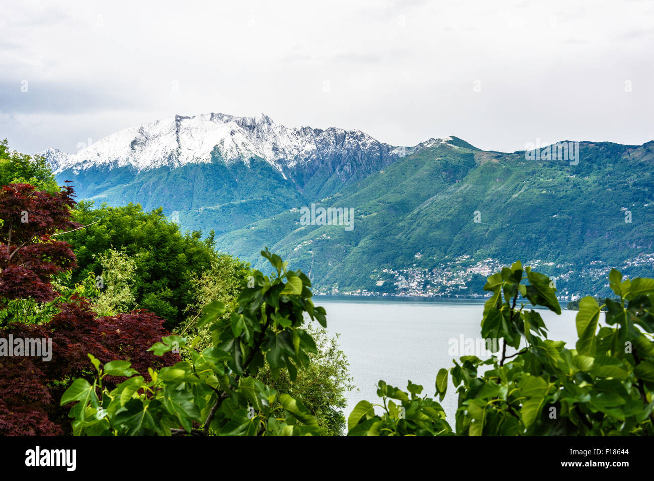 Views around Locarno on Lake Maggiore and the gondola up to Cimetta ...