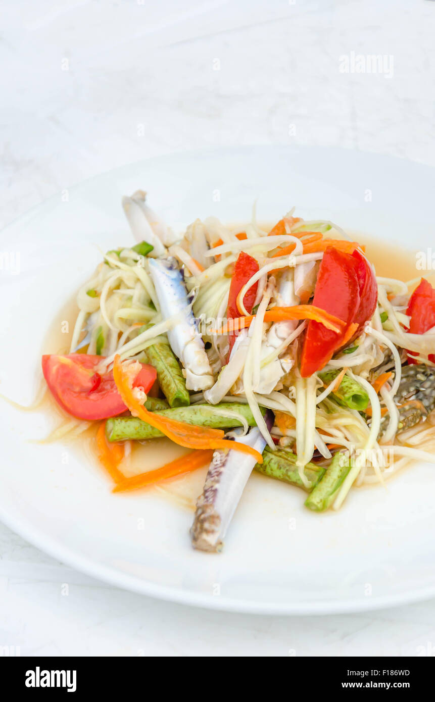 spicy papaya salad with blue crab, som tum poo ma Stock Photo - Alamy
