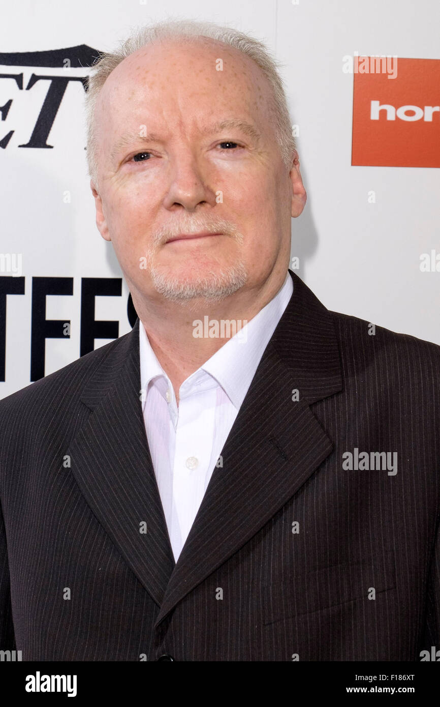 English comic book illustrator kevin oneill hi-res stock photography ...