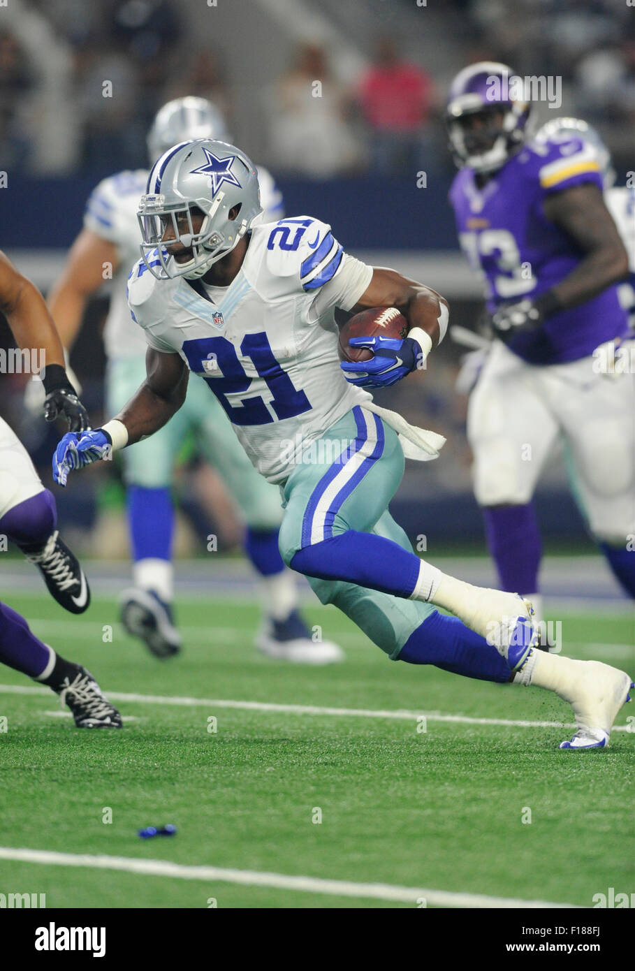 Arlington, Texas, USA. 29th August, 2015. Dallas Cowboys running back ...