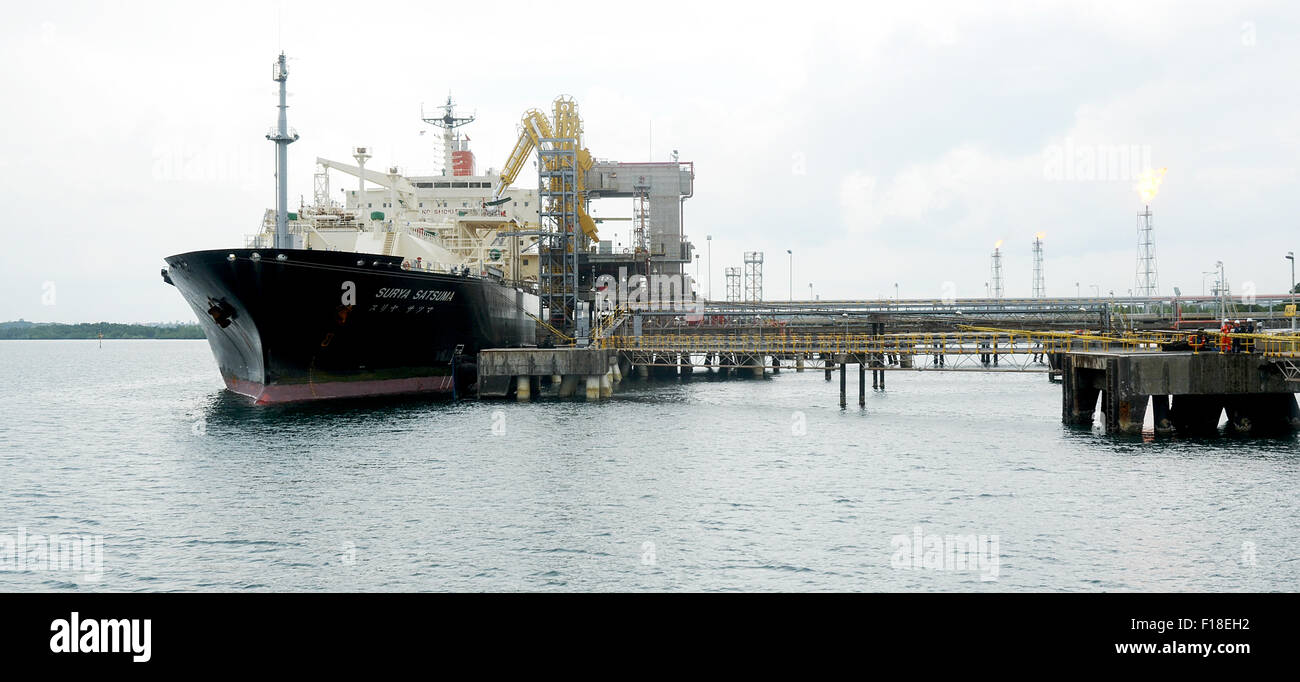 Tanker LNG loading gas from terminal in the seaport at LNG base Station ...