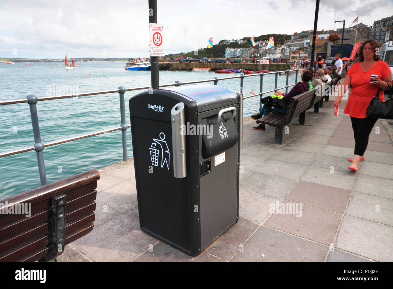 Tech waste hi-res stock photography and images - Alamy