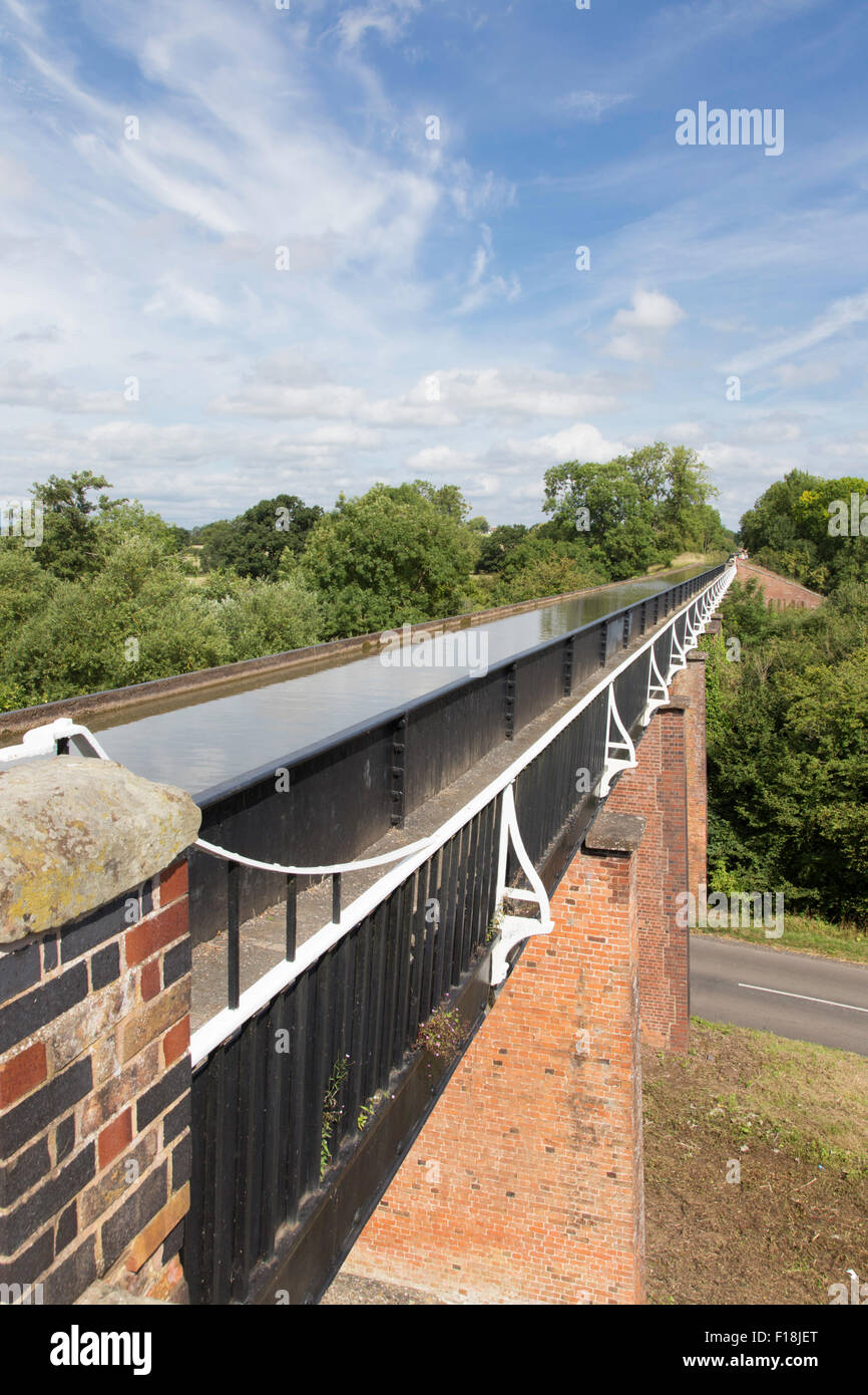 Edstone Aqueduct on the Stratford upon Avon Canal, Warwickshire ...