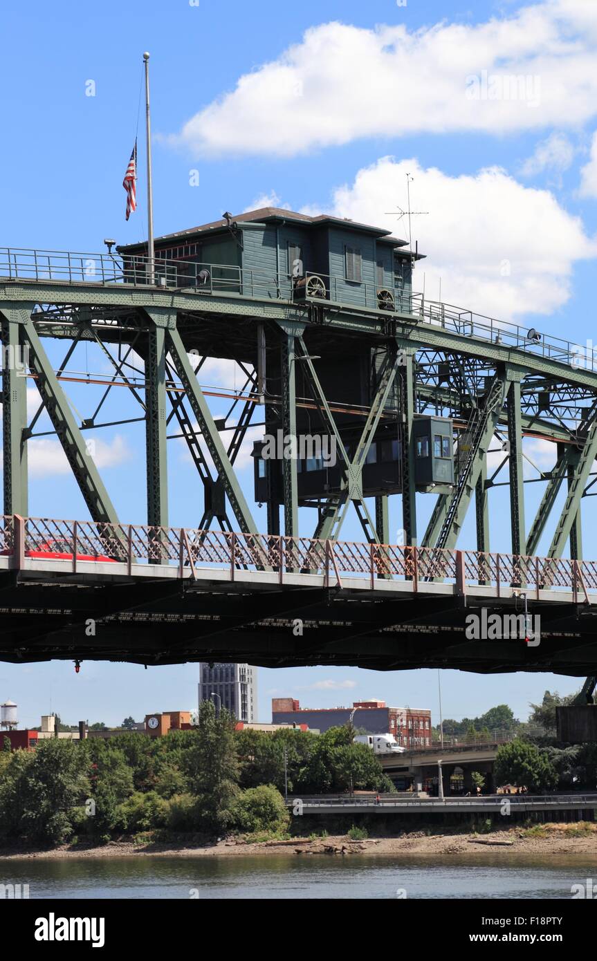 Hawthorne Bridge, Portland Stock Photo - Alamy