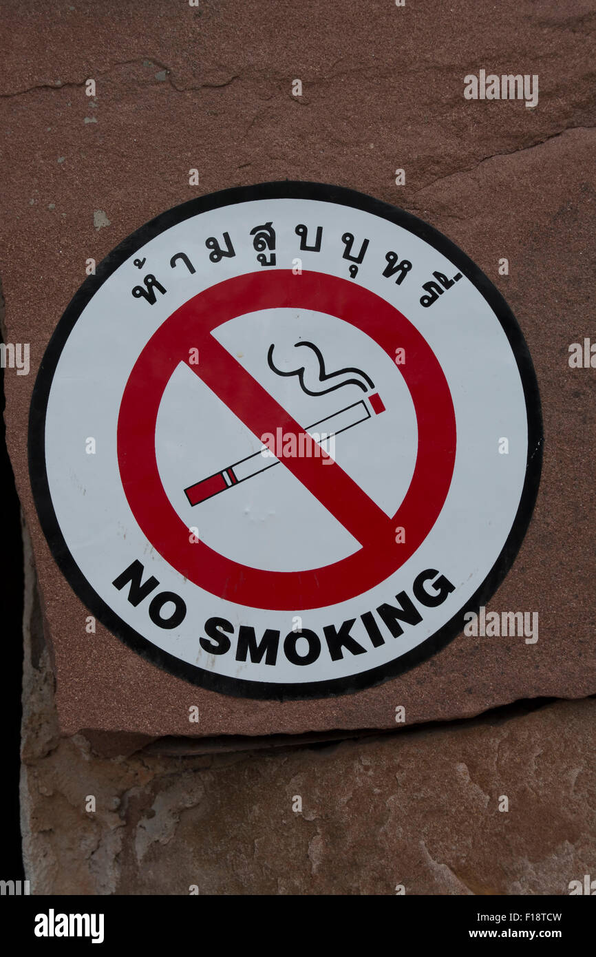 Prohibited sign bilingual hi-res stock photography and images - Alamy