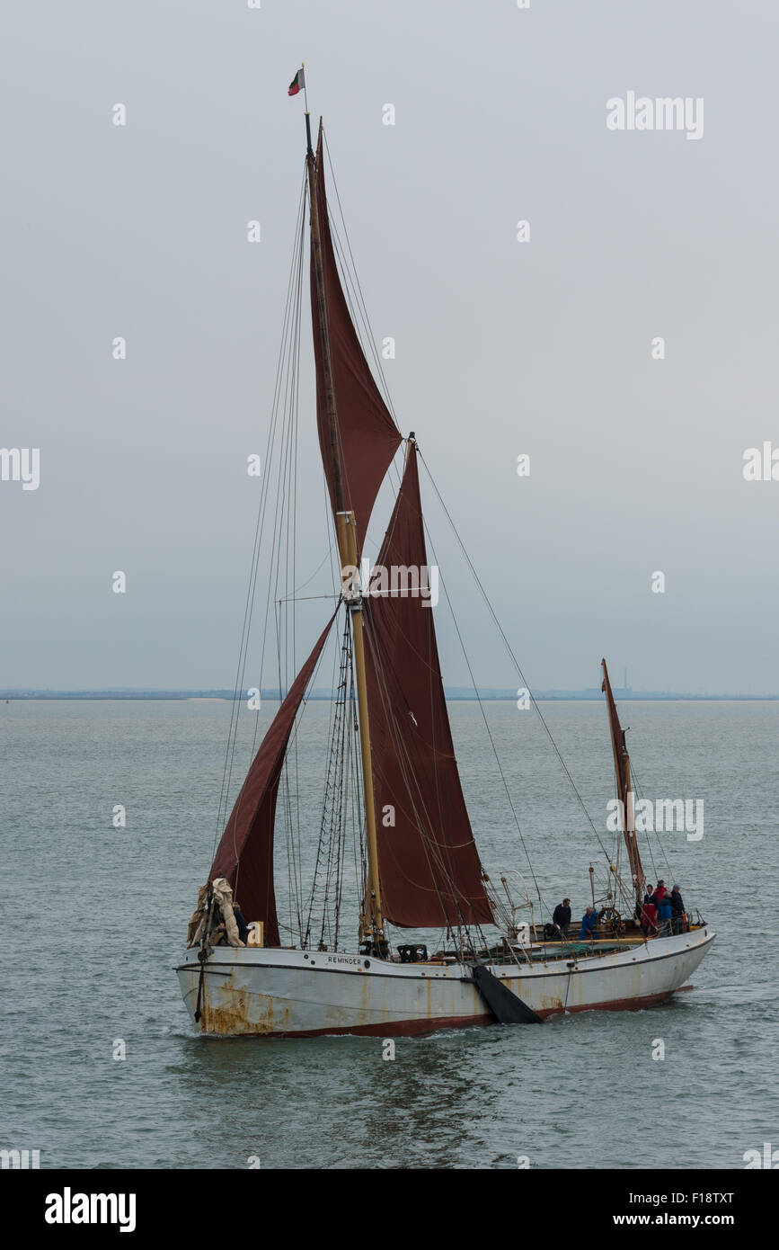 Thames barge reminder hi-res stock photography and images - Alamy