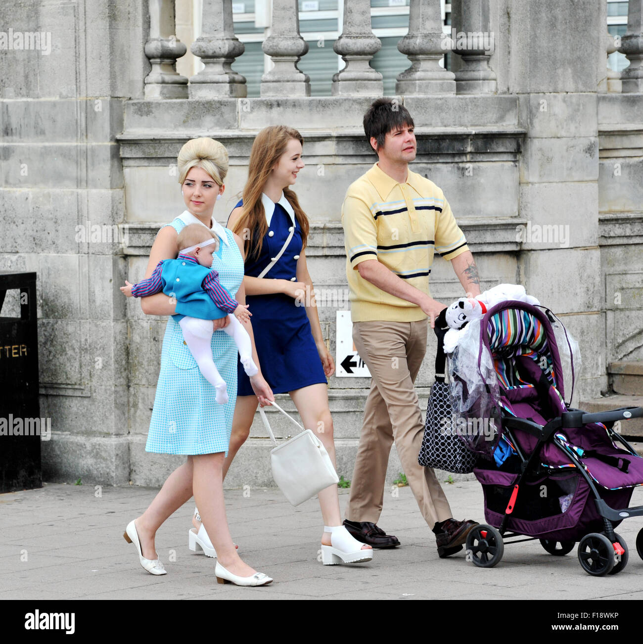 1960s woman fashion hi-res stock photography and images - Alamy