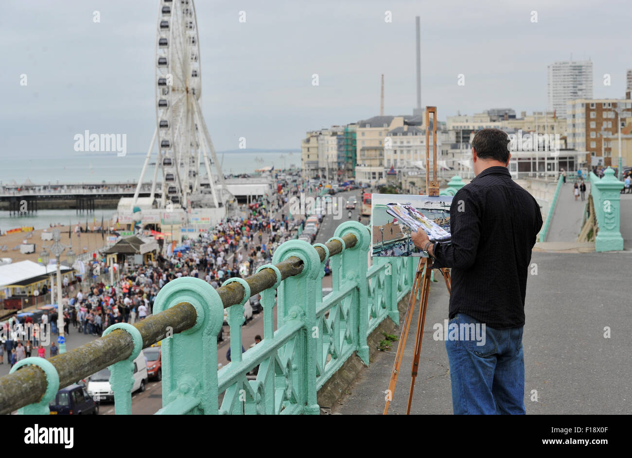 Brighton, UK. An artist captures the Mod Weekender event on canvas ...