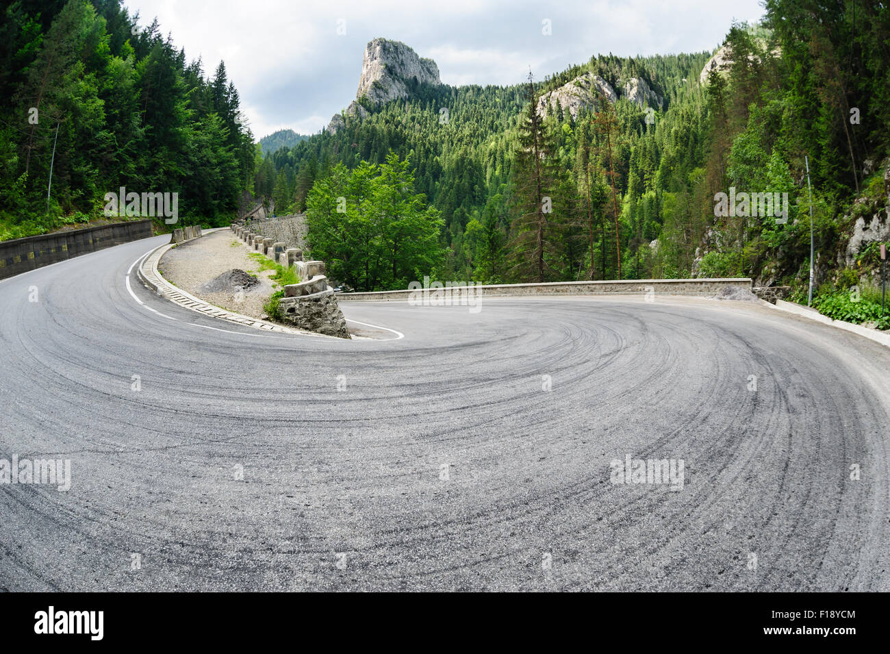 Curved road curve hi-res stock photography and images - Alamy