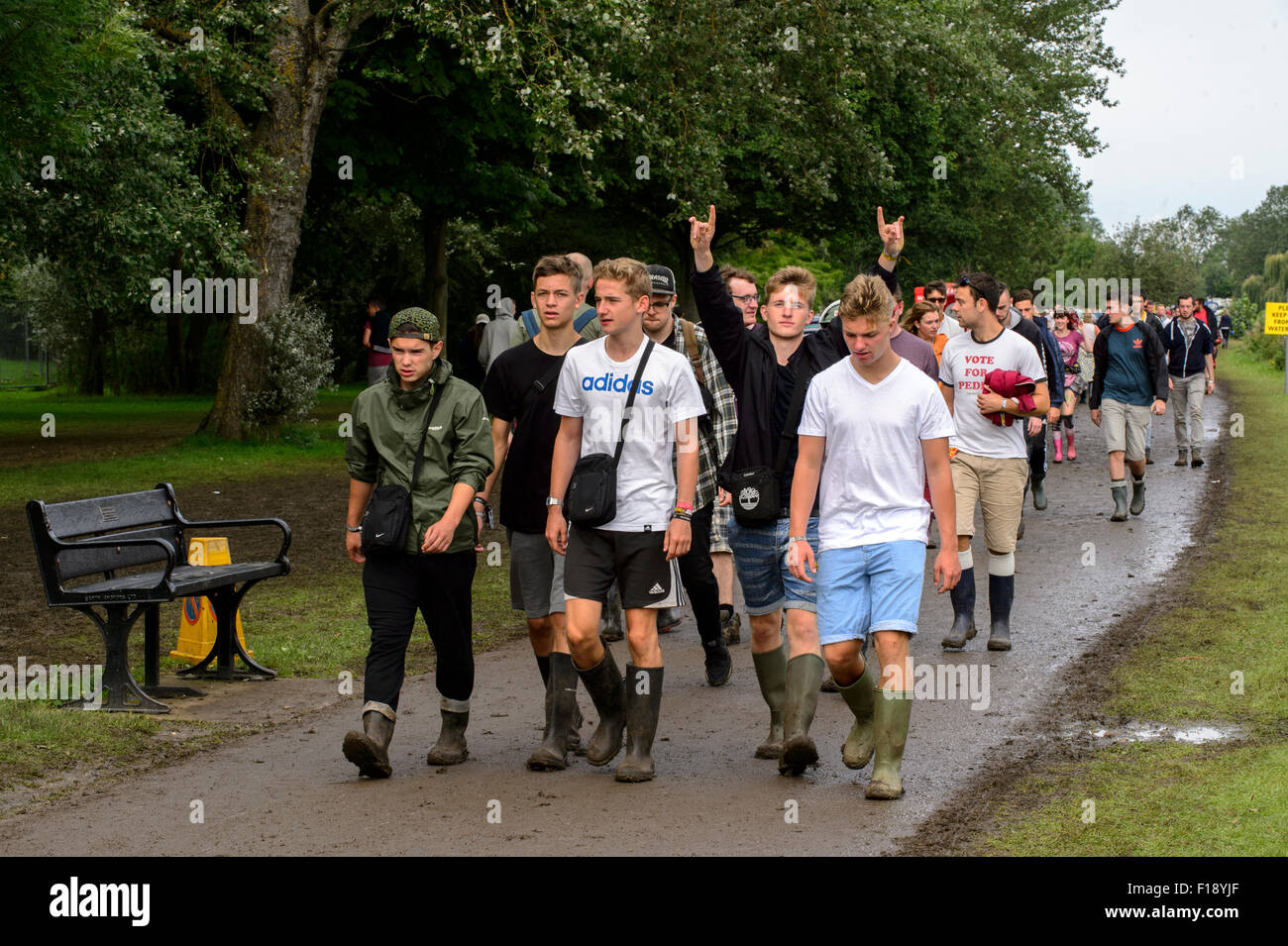 Visiting reading pop festival hi-res stock photography and images - Alamy