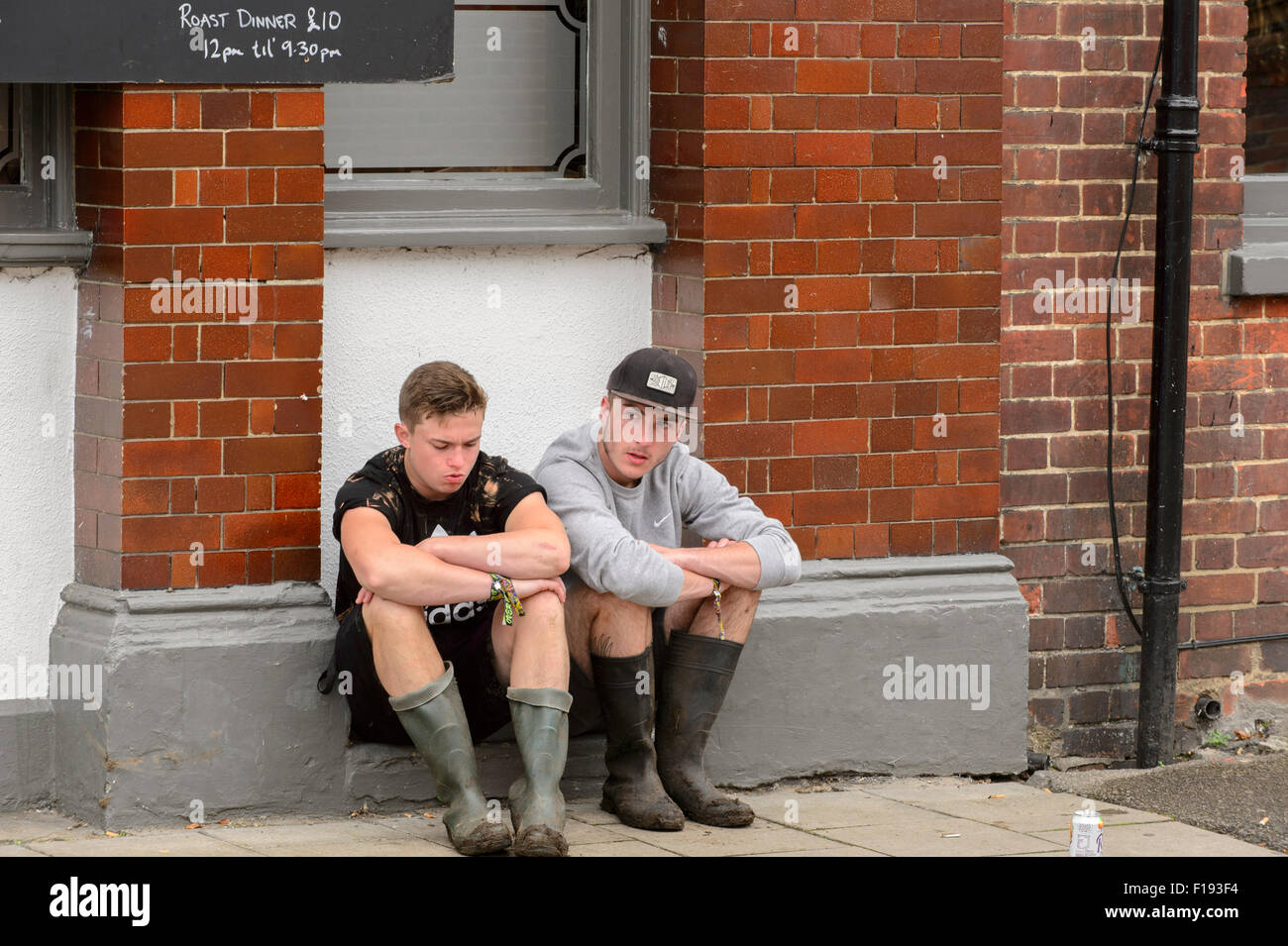 Reading, UK. 30th Aug, 2015. Festival visitors, Reading Festival 2016 ...