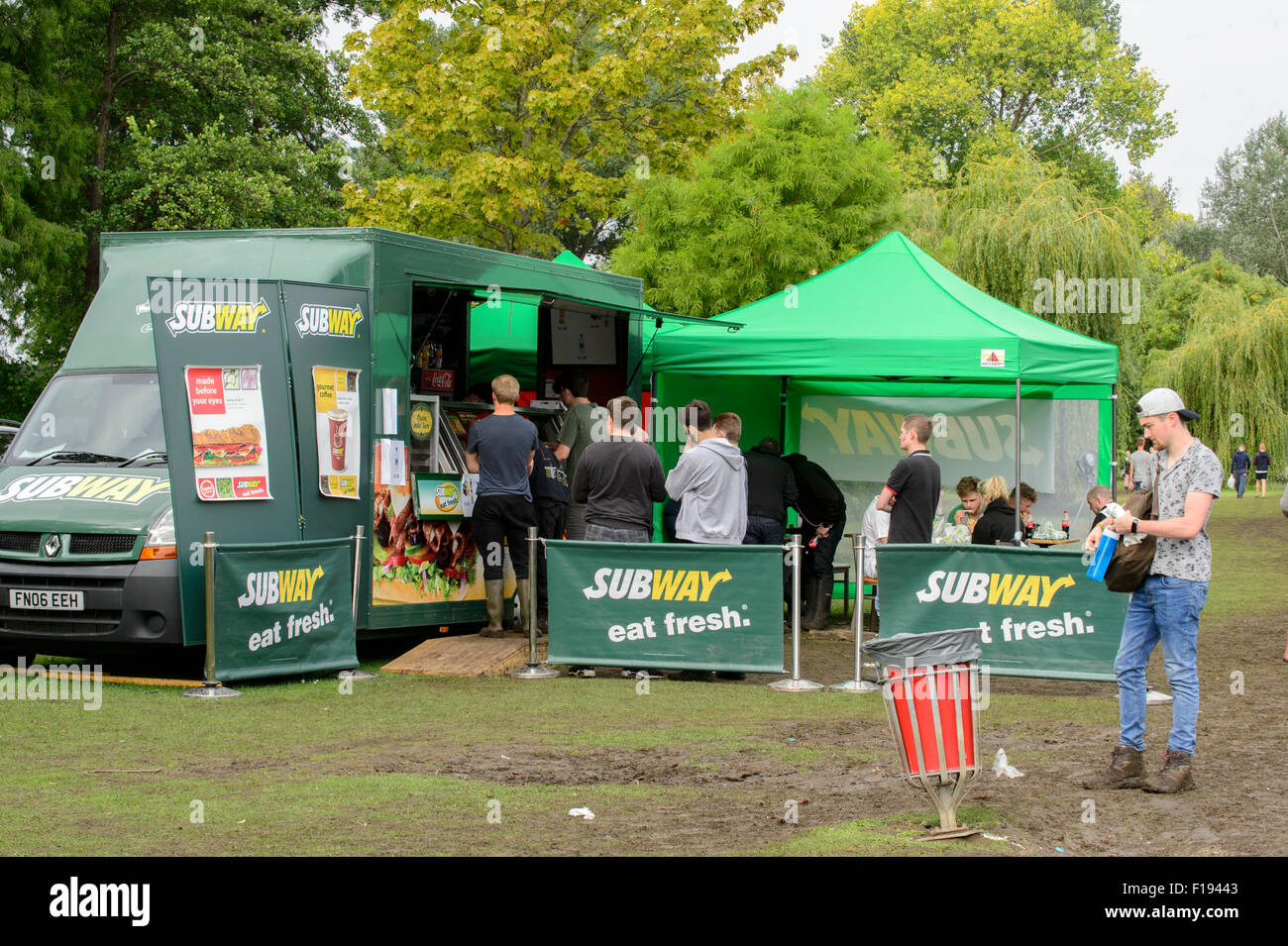 Reading, UK. 30th Aug, 2015. Festival visitors, Reading Festival 2016 ...