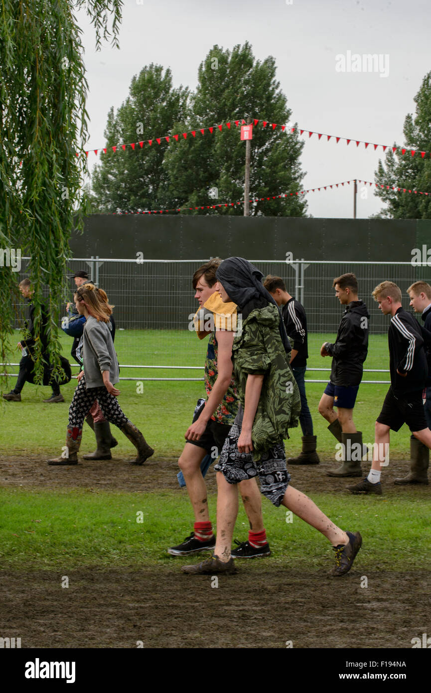 Arriving at reading pop festival hi-res stock photography and images ...