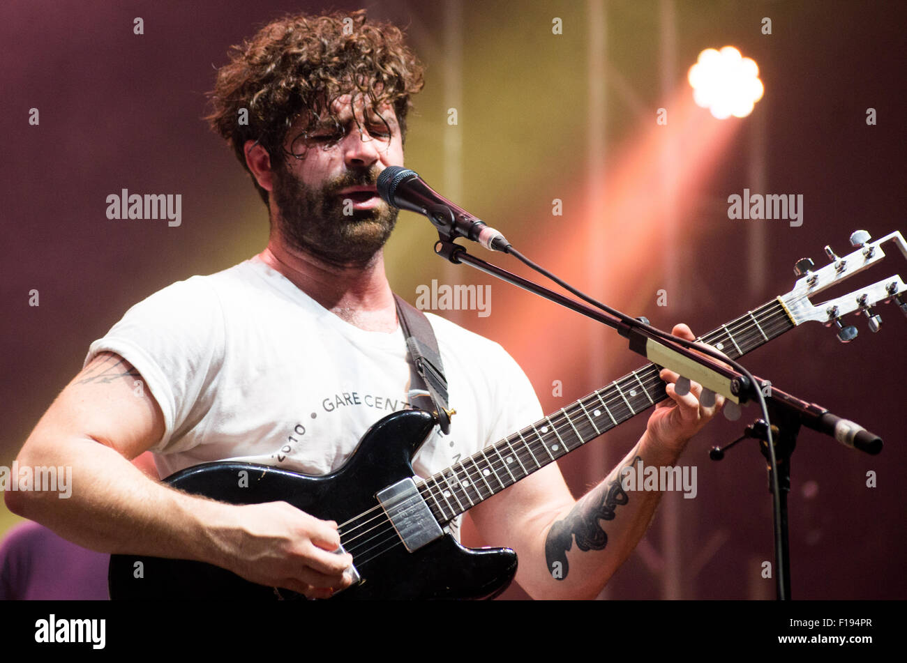 Foals band hi-res stock photography and images - Alamy