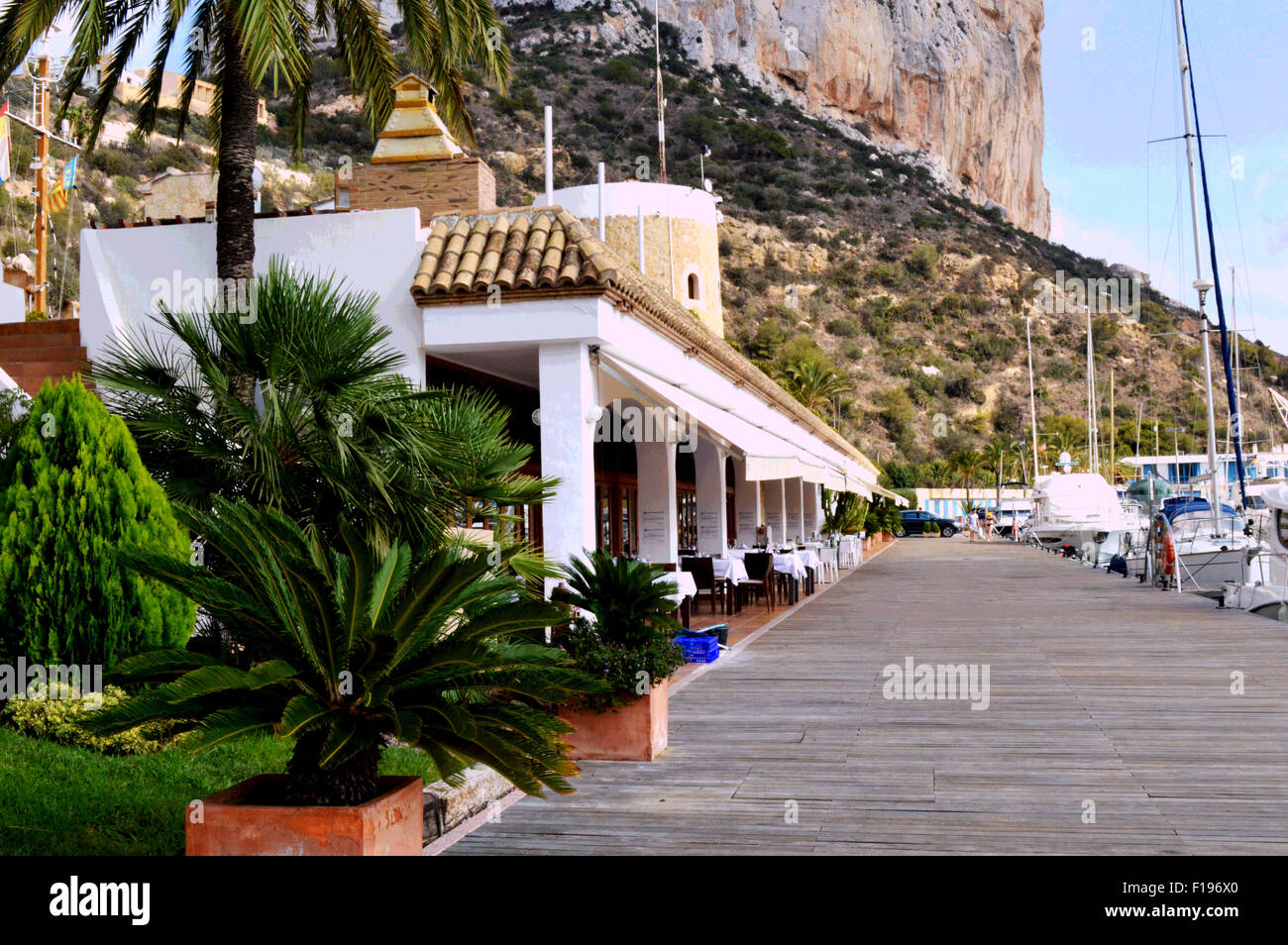 Barcos calpe hi-res stock photography and images - Alamy