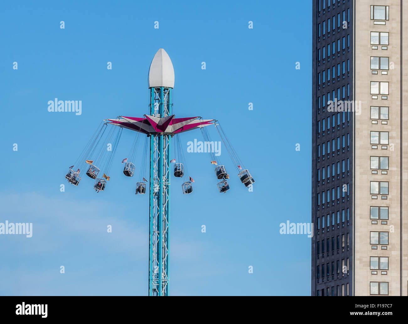 Blue, Sky, Fun, Enjoyment, Circle, People, Family, Swinging, marry ...