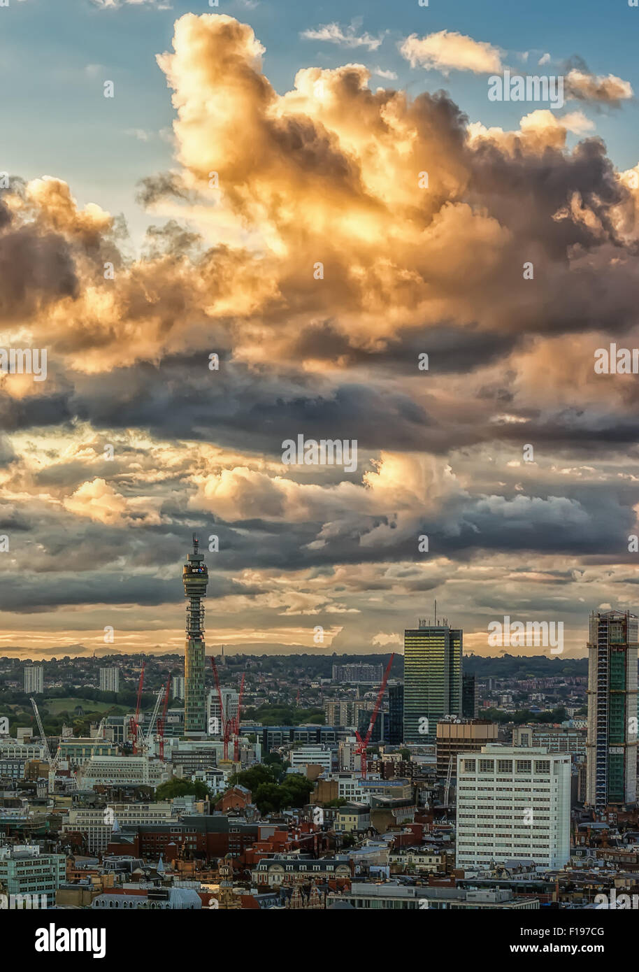 Clouds urban hi-res stock photography and images - Alamy