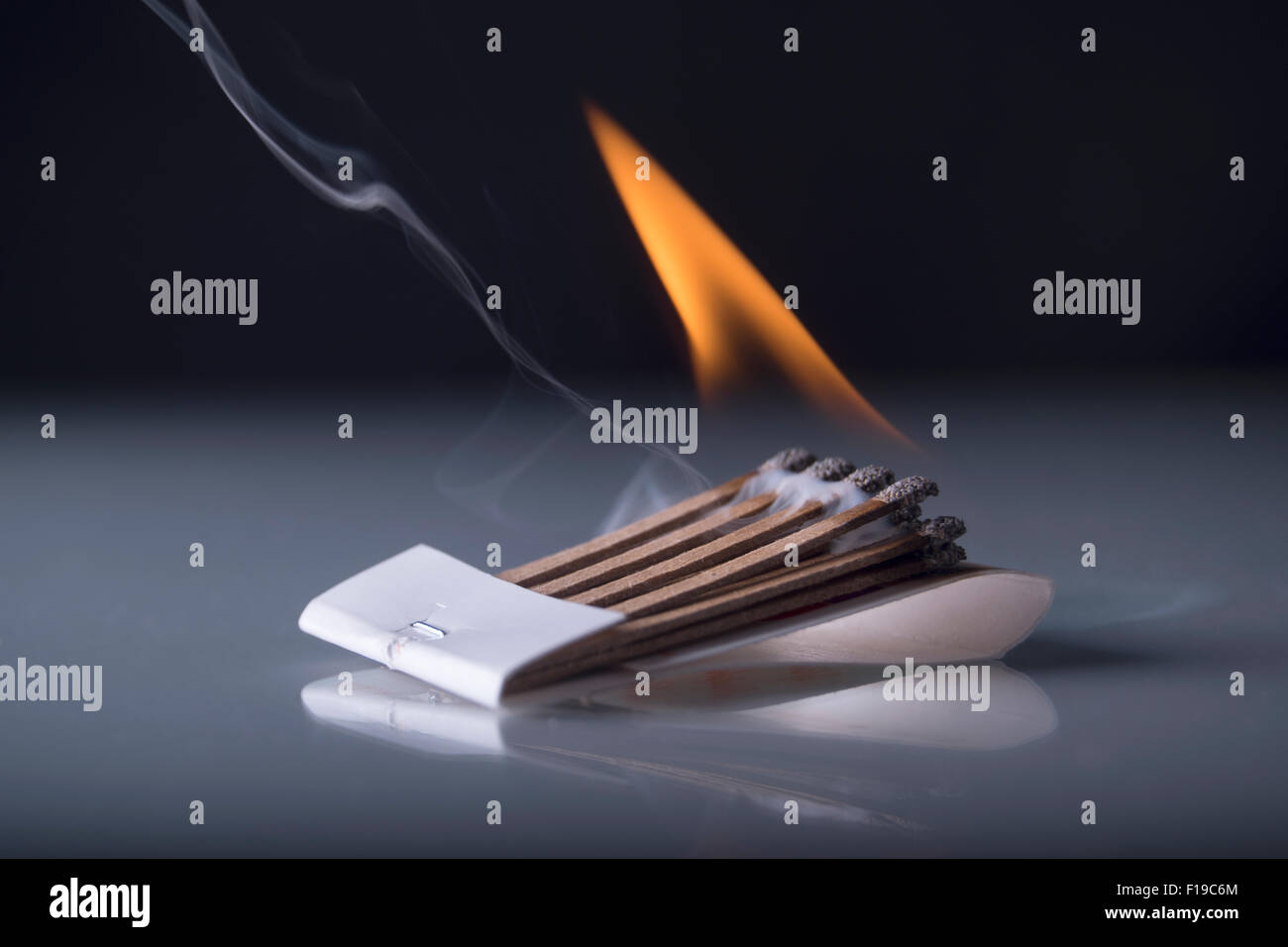 Dramatic reaction hi-res stock photography and images - Alamy