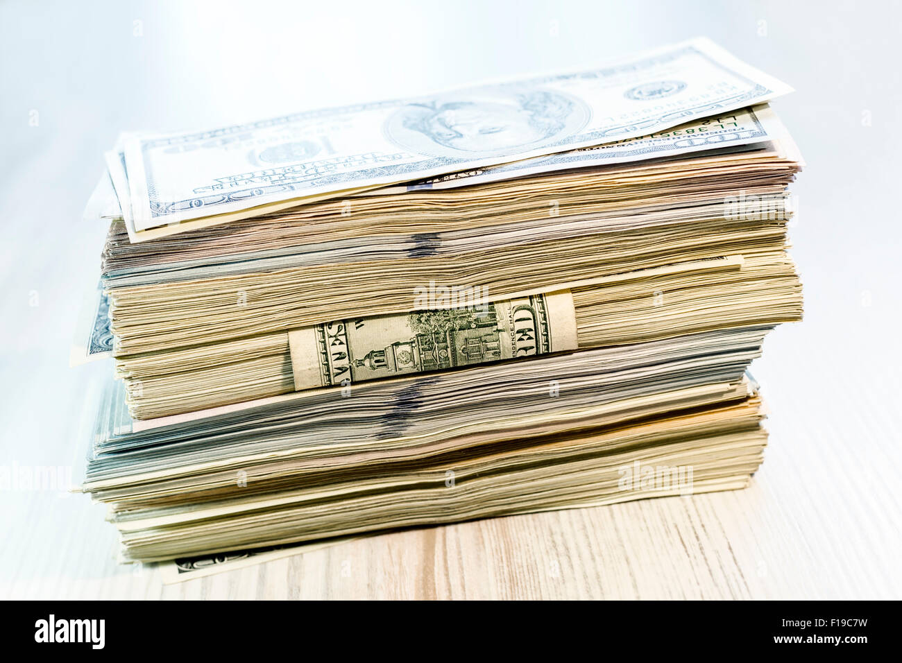 Thick stack of US cash Stock Photo - Alamy