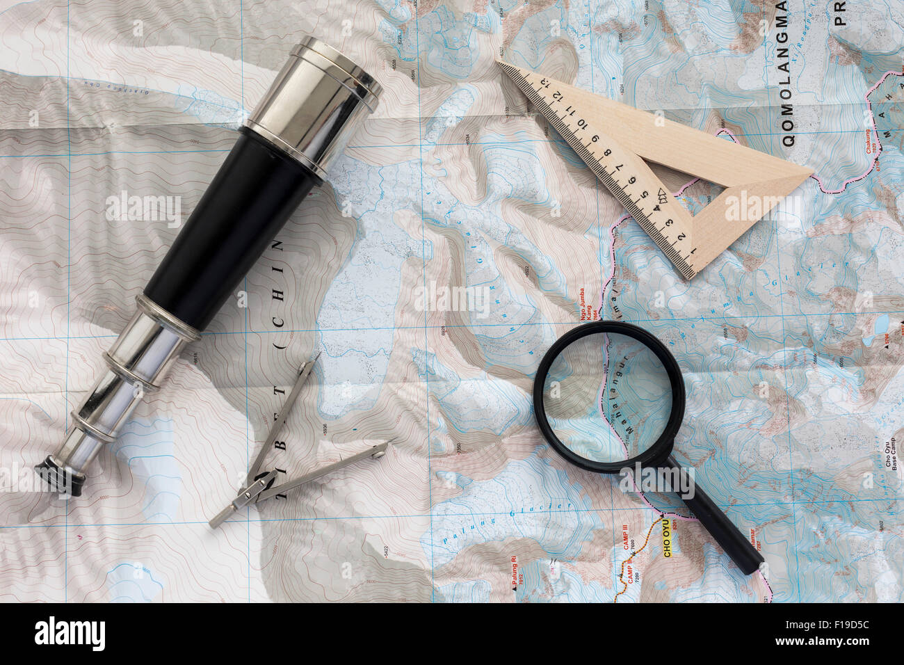 Navigation desk hi-res stock photography and images - Alamy