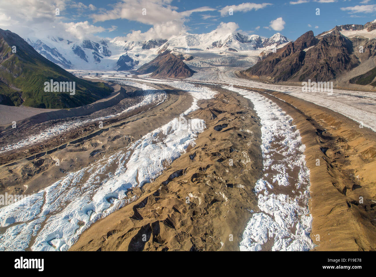 Medial moraines glacier hi-res stock photography and images - Alamy