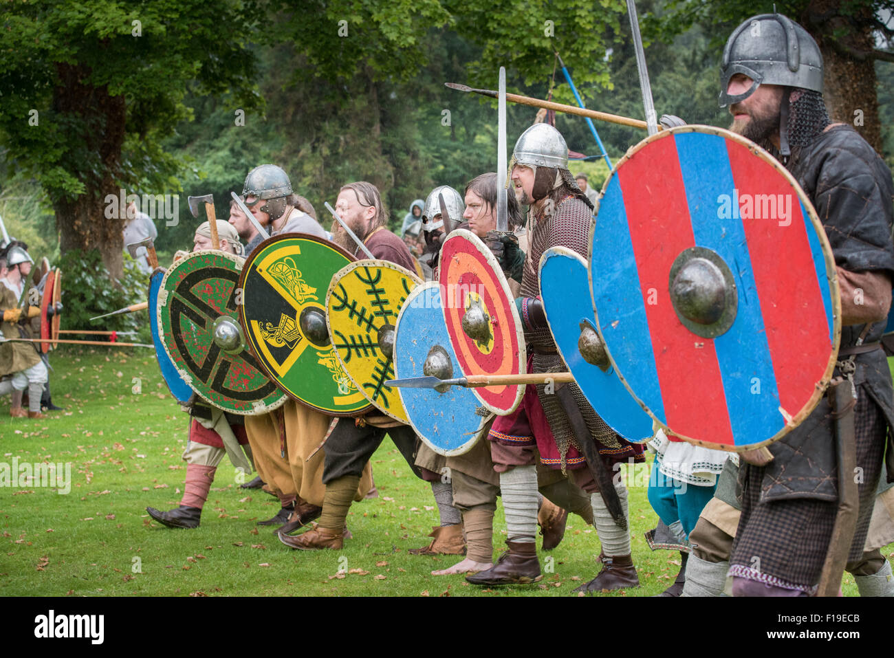 Spear combat hi-res stock photography and images - Alamy