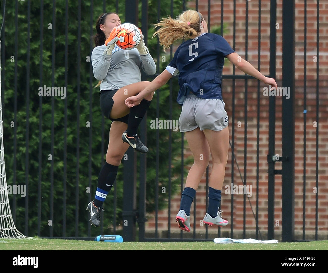 Washington, DC, USA. 30th Aug, 2015. 20150830 - San Diego goalkeeper ...