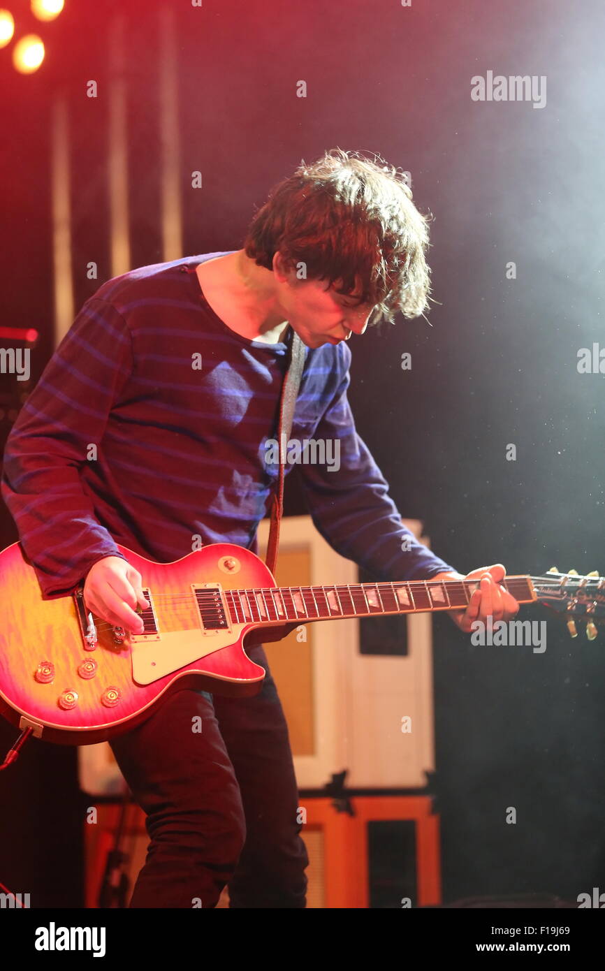 Pretty vicious hi-res stock photography and images - Alamy