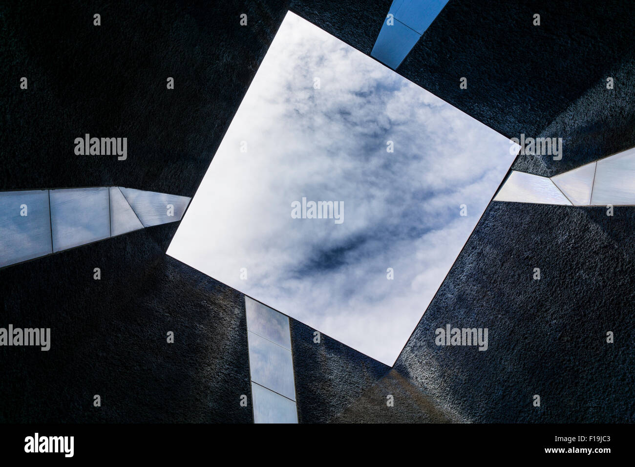 2004 building hi-res stock photography and images - Alamy