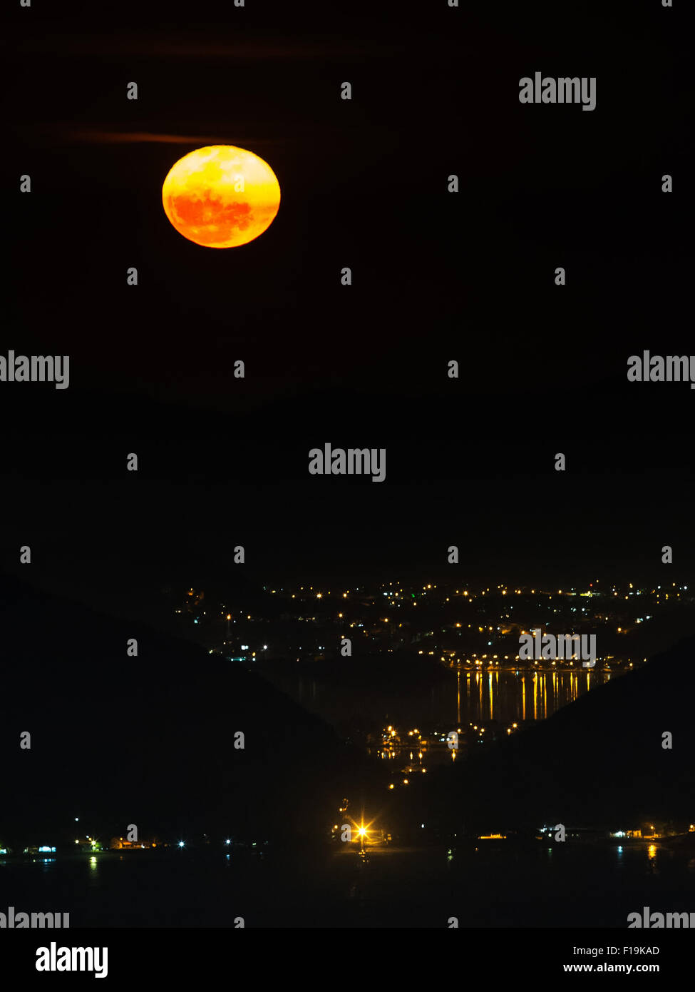 Rio De Janeiro, Brazil. 30th Aug, 2015. The moon rises over the ...