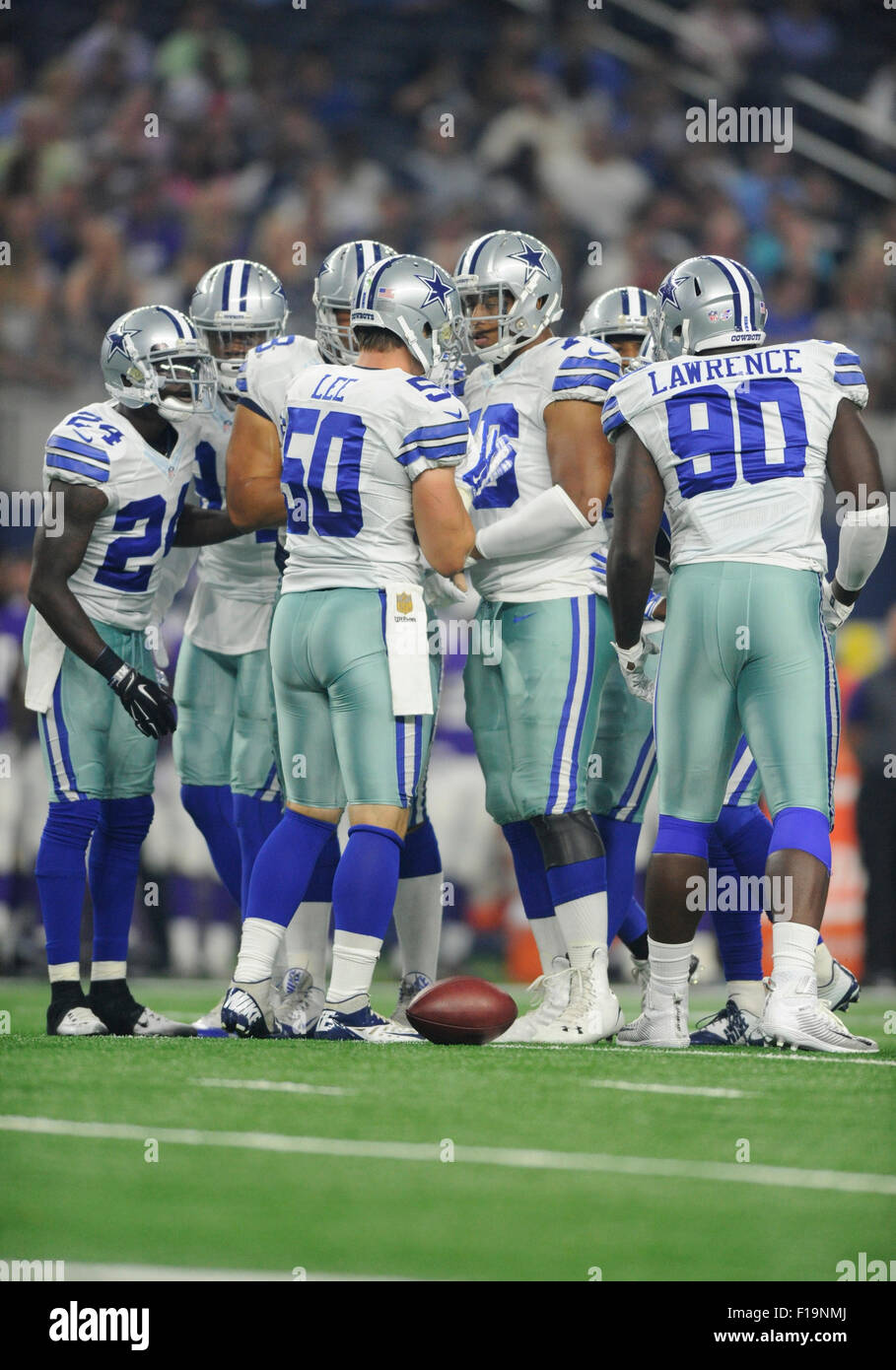Dallas cowboys huddle hi-res stock photography and images - Alamy
