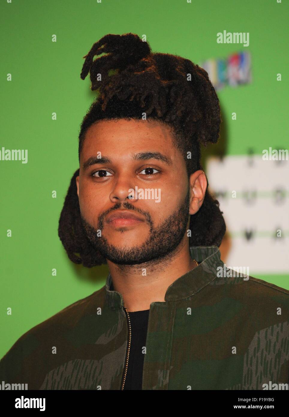 Los Angeles, CA, USA. 30th Aug, 2015. The Weeknd in the press room for ...