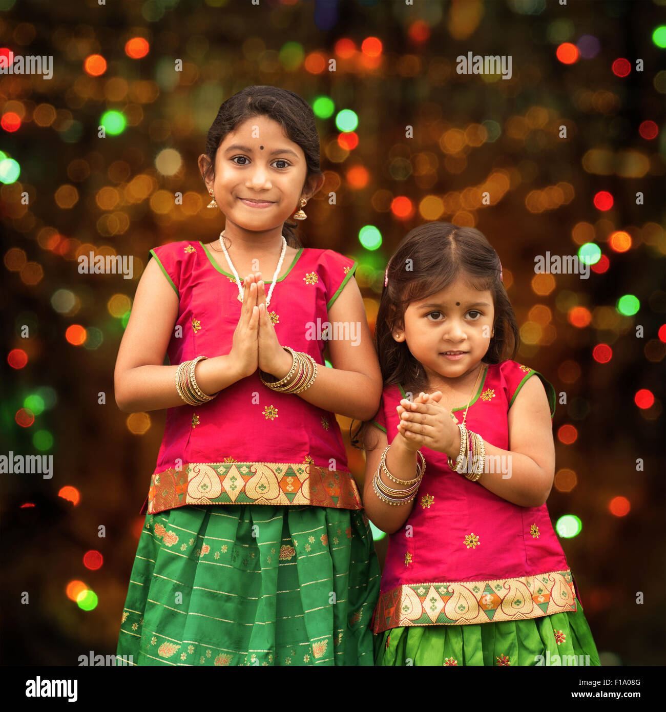 Traditional dress and diwali and family hi-res stock photography and ...