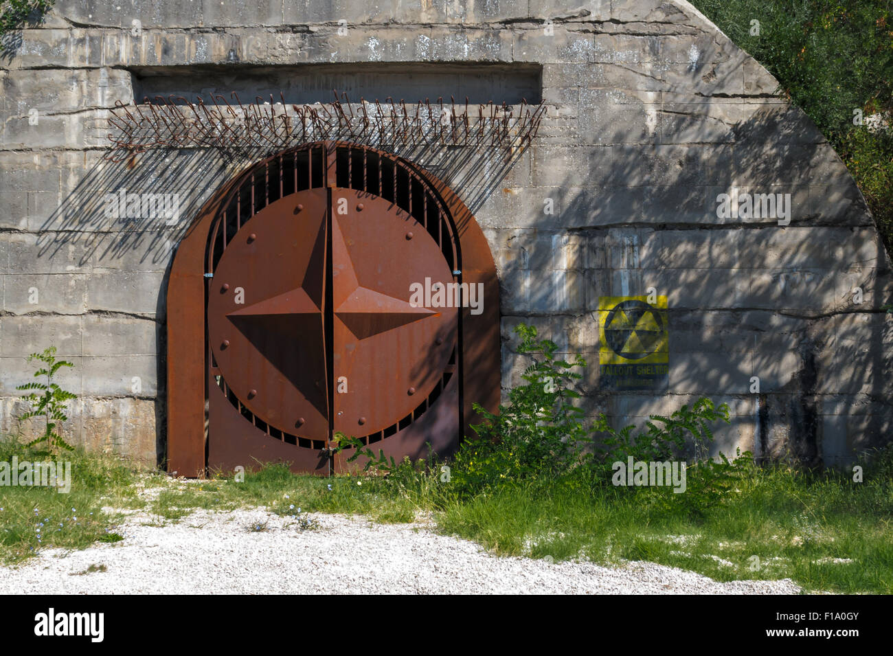 Bunker entrance at Mount Sorrate war galleries museum Stock Photo - Alamy