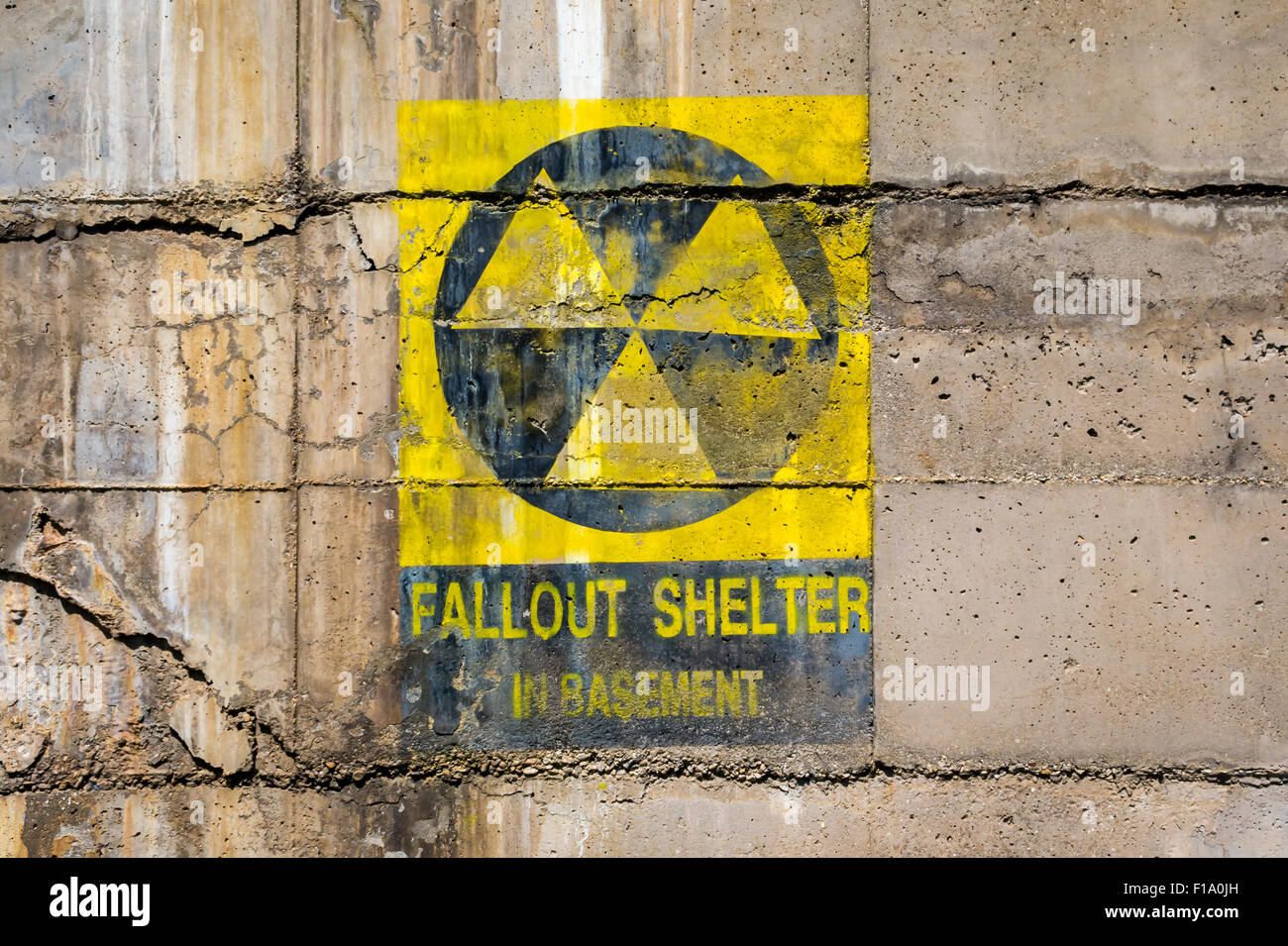 Fallout shelter sign at bunker entrance Stock Photo - Alamy