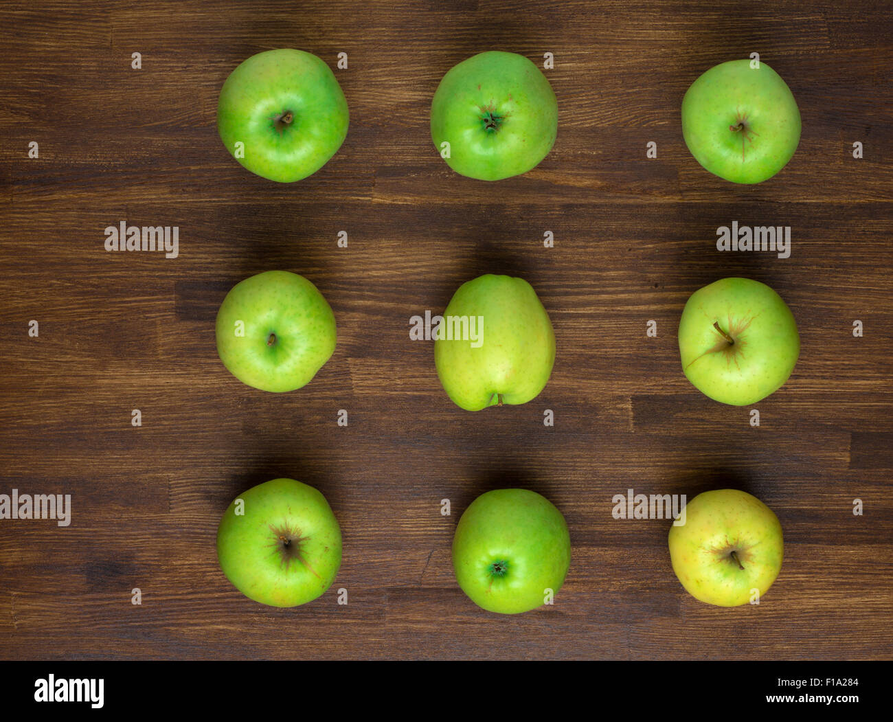 Green appples hi-res stock photography and images - Alamy