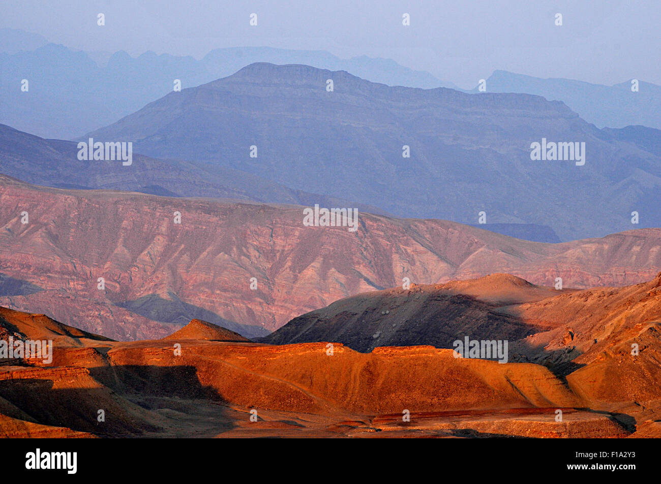 Layers of mountains hi-res stock photography and images - Alamy