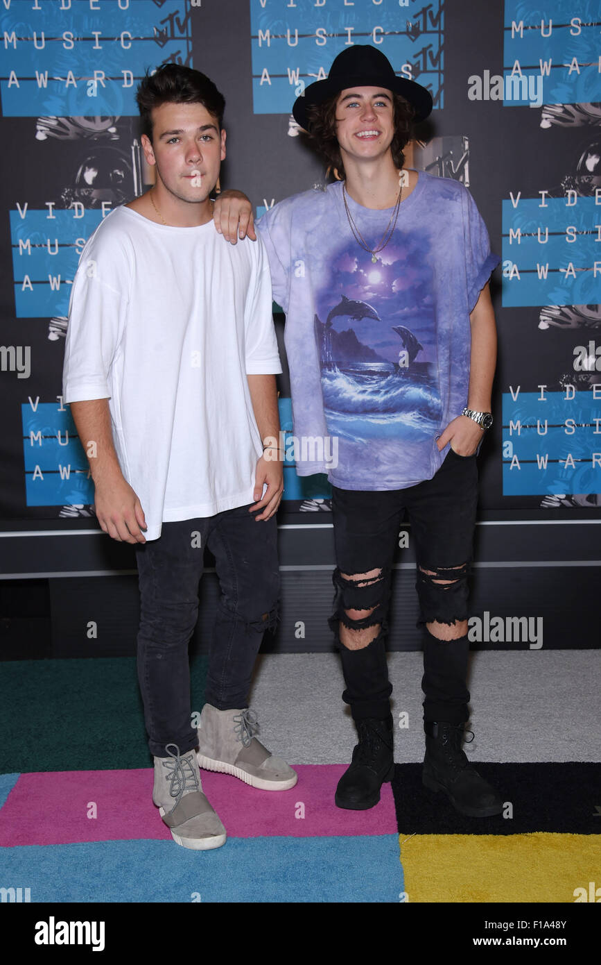 Los Angeles, California, USA. 30th Aug, 2015. Nash & Jake arrives for ...