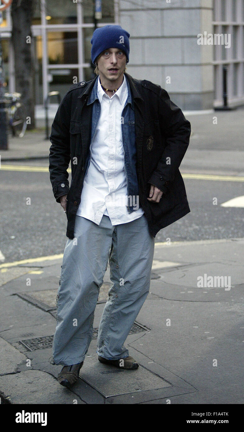 Mackenzie Crook London out and about 24/01/2005 (credit image©Jack ...