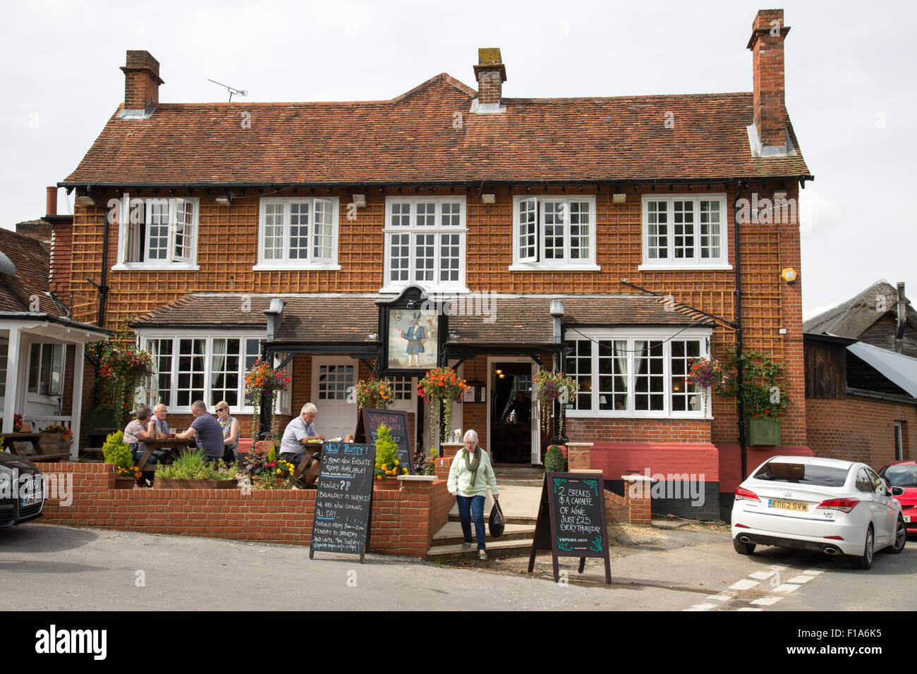 The Trusty Servant at Minstead Stock Photo - Alamy