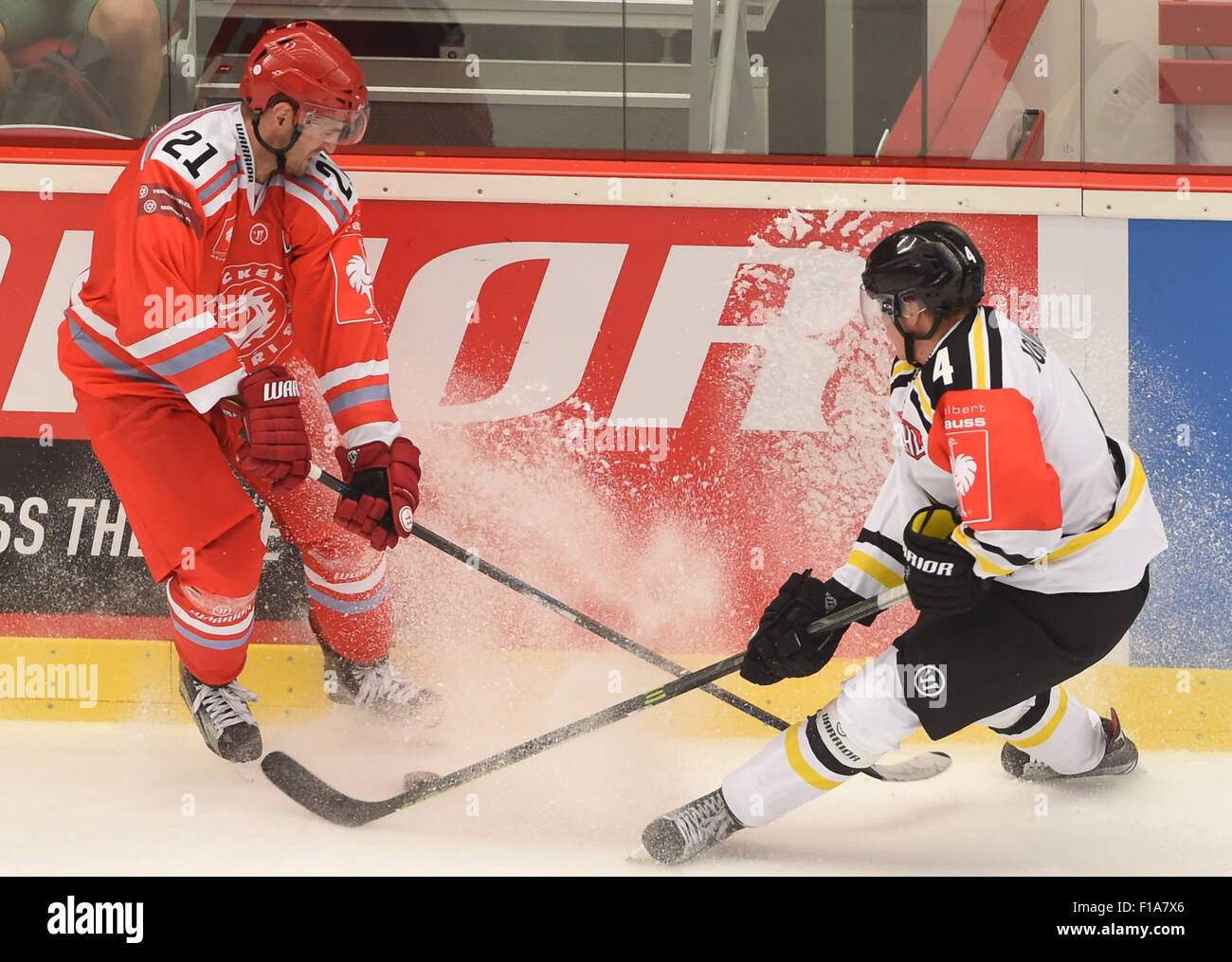 From left: Tomas Linhart of Trinec and Johannes Johannesen of Stavanger ...