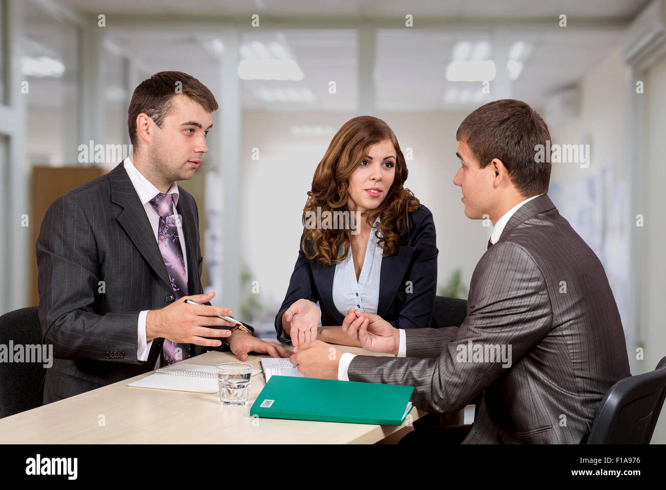 Business negotiations hi-res stock photography and images - Alamy
