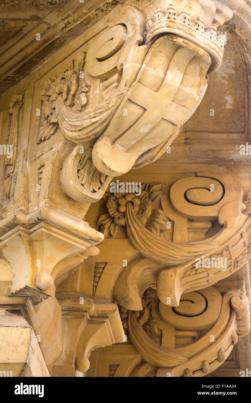 Decorative architecture hi-res stock photography and images - Alamy