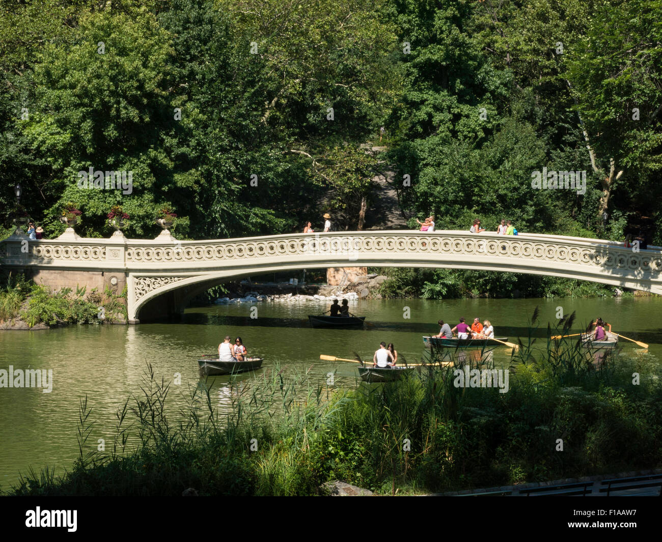 Bow Bridge Central Park, NYC, USA Stock Photo - Alamy