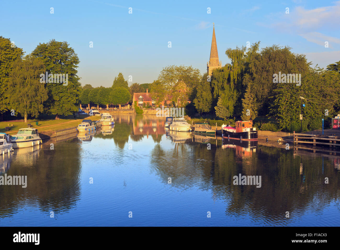 British rivers hi-res stock photography and images - Alamy