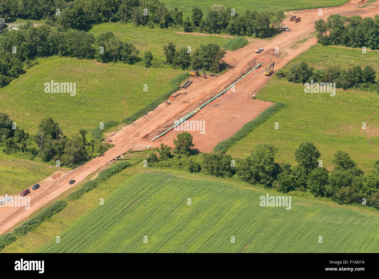 Installing gas pipe hi-res stock photography and images - Alamy