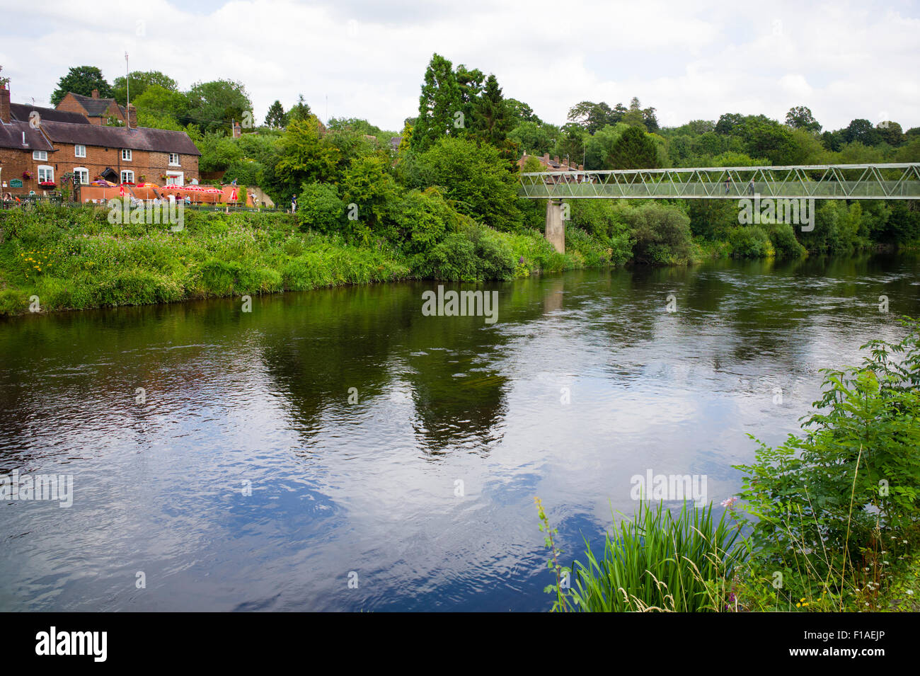 Arley village worcestershire bridge hi-res stock photography and images ...