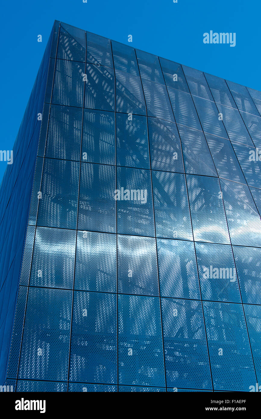 National graphene institute building hi-res stock photography and ...